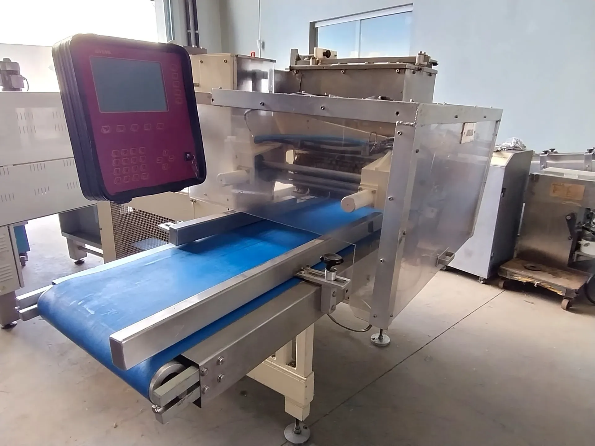 Camargo Máquinas - DOSADORA DE CHOCOLATE ONE SHOT MARCA AWEMA MODELO ...